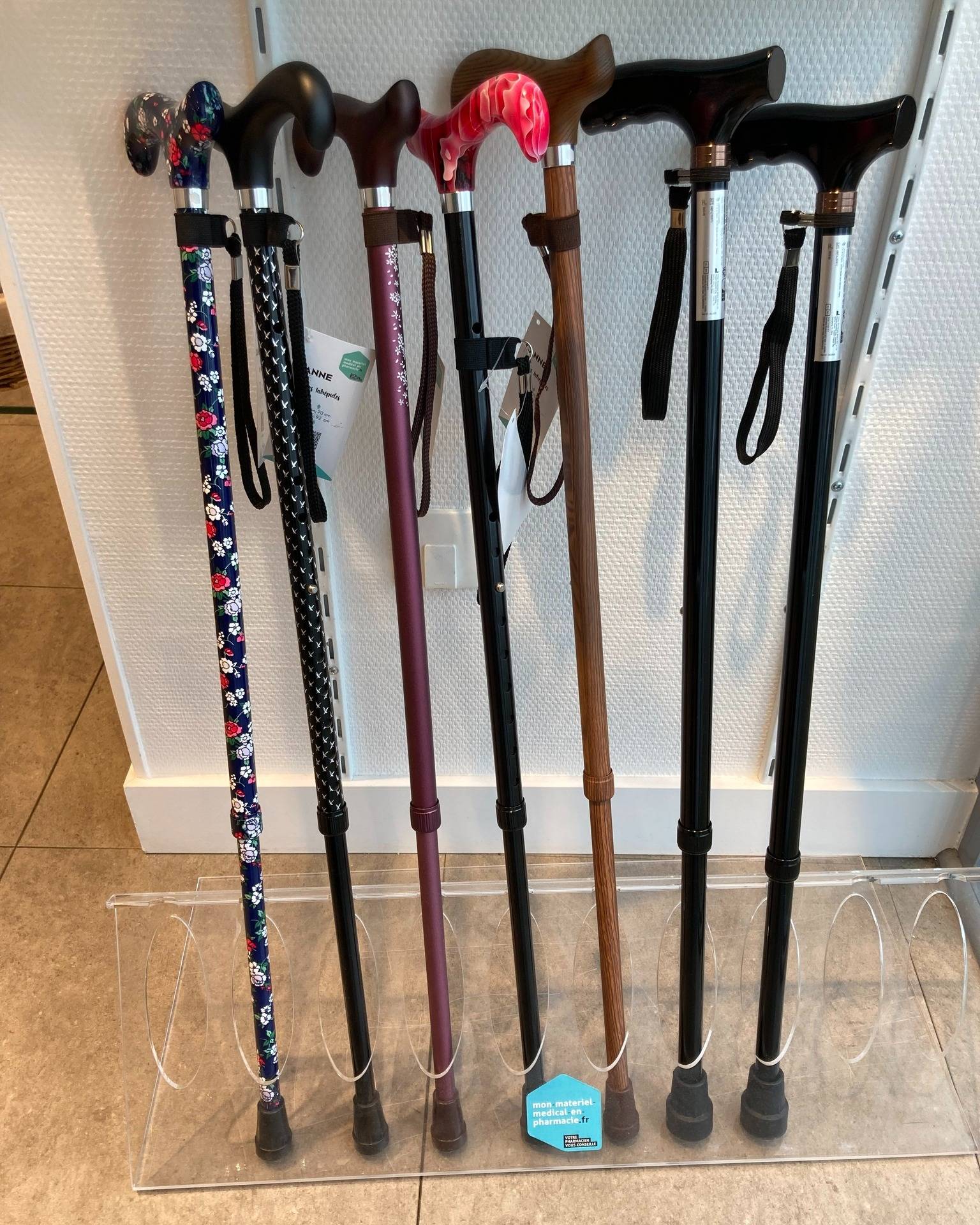 Canne de marche - Pharmacie Cholet